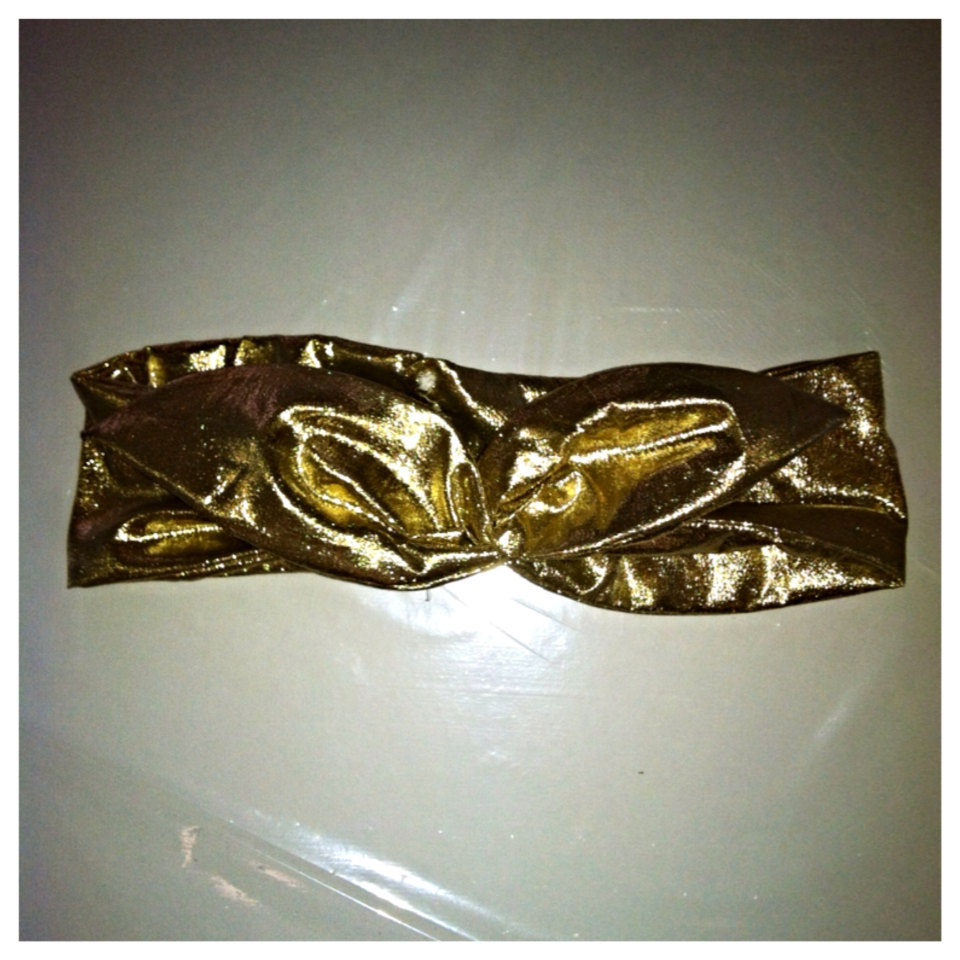 Gold Lame Dolly Bow Headband on Luulla